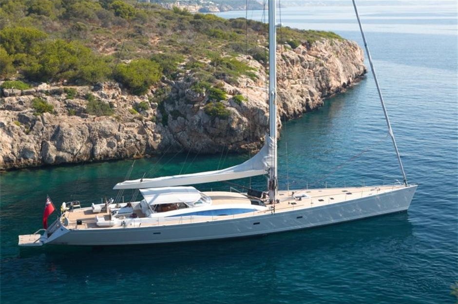 Yacht Hamilton II, CNB Bordeaux | CHARTERWORLD Luxury Superyacht Charters